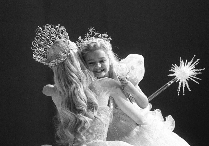 ‘Wicked: For Good’ Opens Today With a Spark From a Young Orlando ...